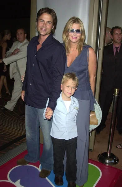 Rob Lowe and wife Sheryl Berkoff – Stock Editorial Photo © s_bukley ...