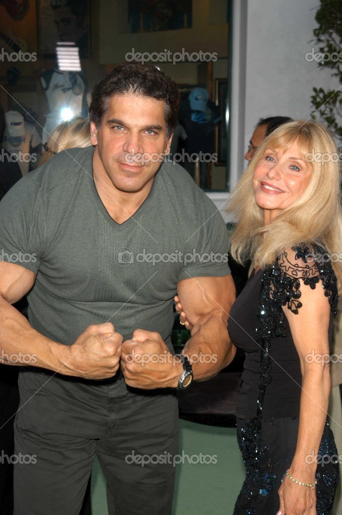 Lou Ferrigno and wife Carla — Stock Editorial Photo © s_bukley #17776023