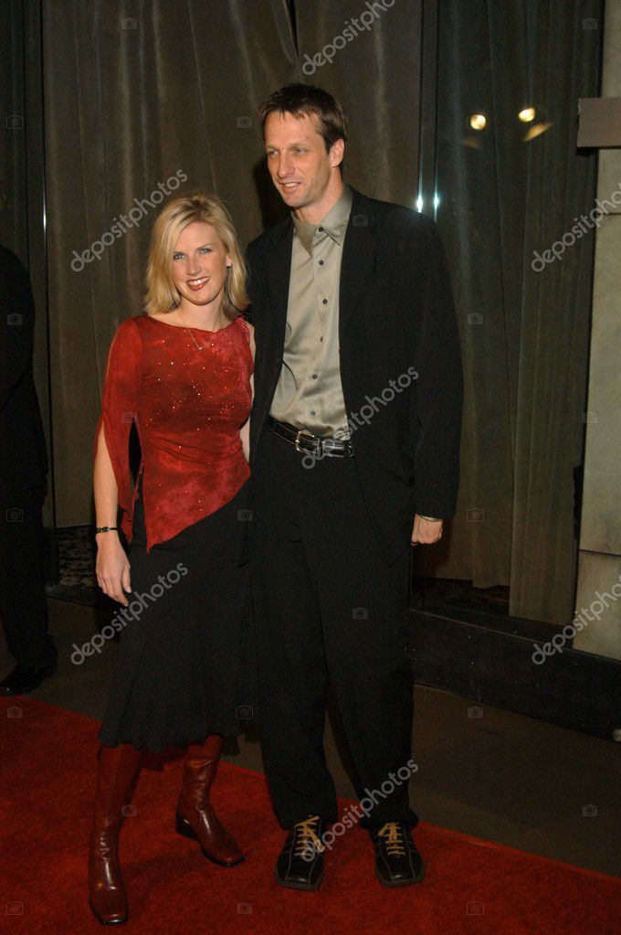 Tony Hawk and wife Erin — Stock Editorial Photo © s_bukley #17792669