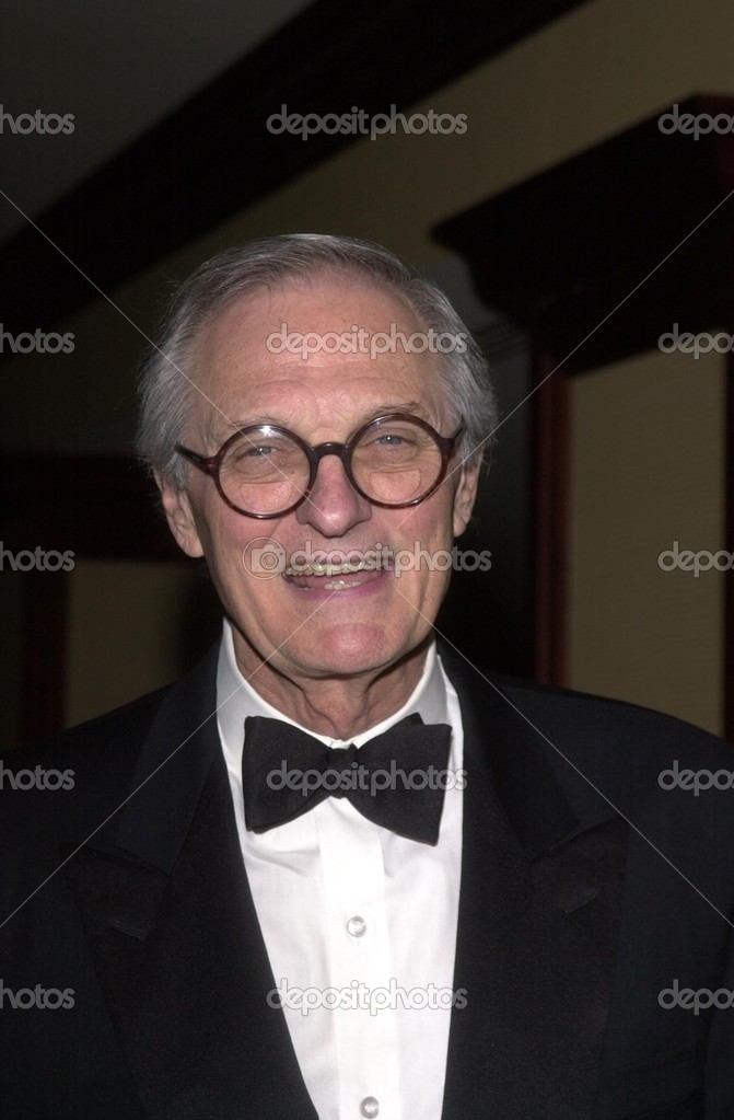 Alan Alda — Stock Editorial Photo © s_bukley #17798007