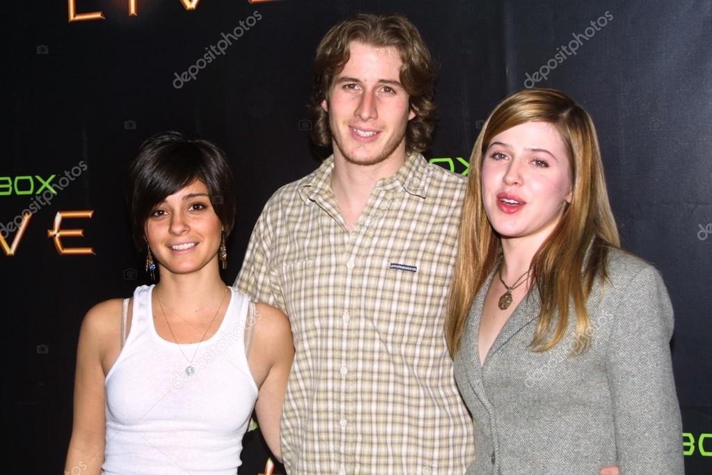 Majandra Delfino And Brendan Fehr