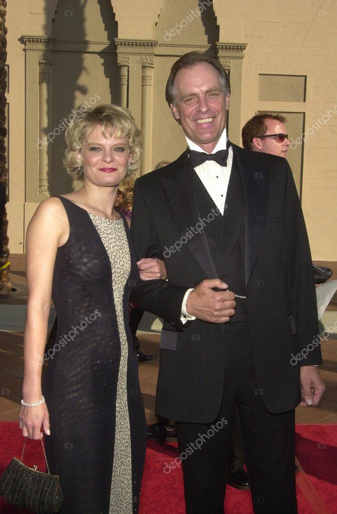 Martha Plimpton Husband