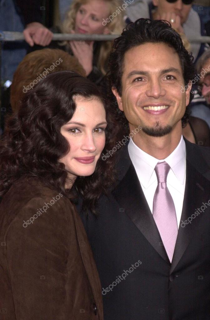 Julia Roberts Et Benjamin Bratt Image Of JULIA ROBERTS AND BENJAMIN