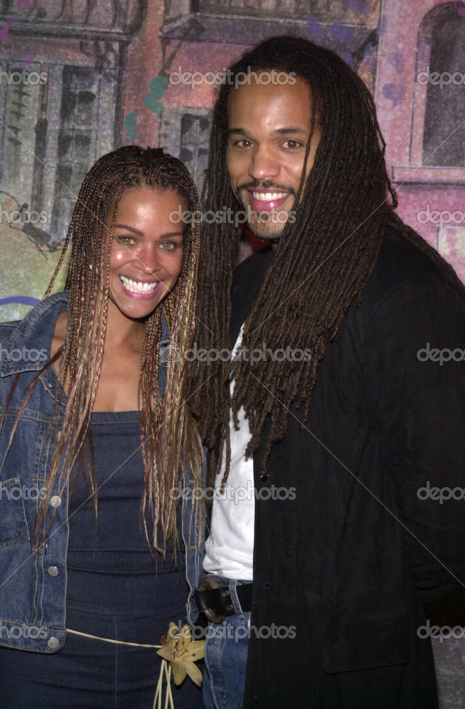 Keith Hamilton Cobb Married