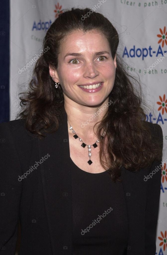 Julia Ormond – Stock Editorial Photo © s_bukley #17927315