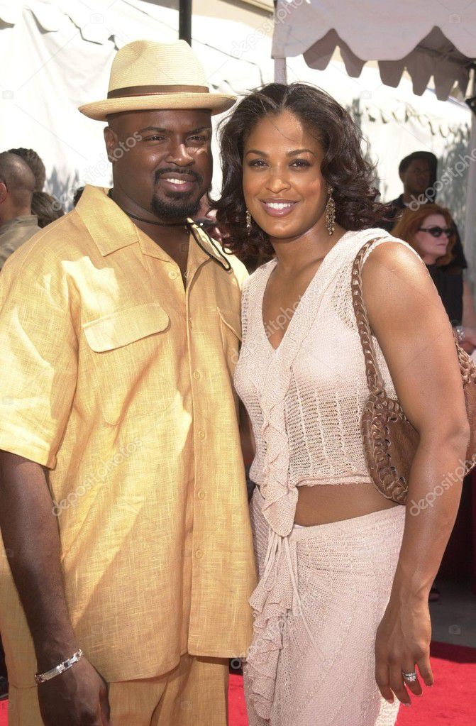Laila Ali and husband — Stock Editorial Photo © s_bukley #17930525