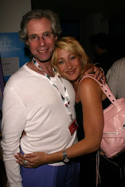 Eric roberts en vrouw fotos de stock, imágenes de Eric roberts en vrouw ...