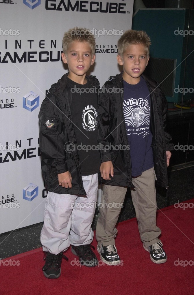 Dylan And Cole Sprouse 2002