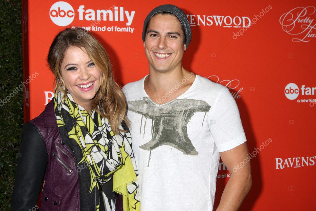 Sean Faris And Alexa Vega