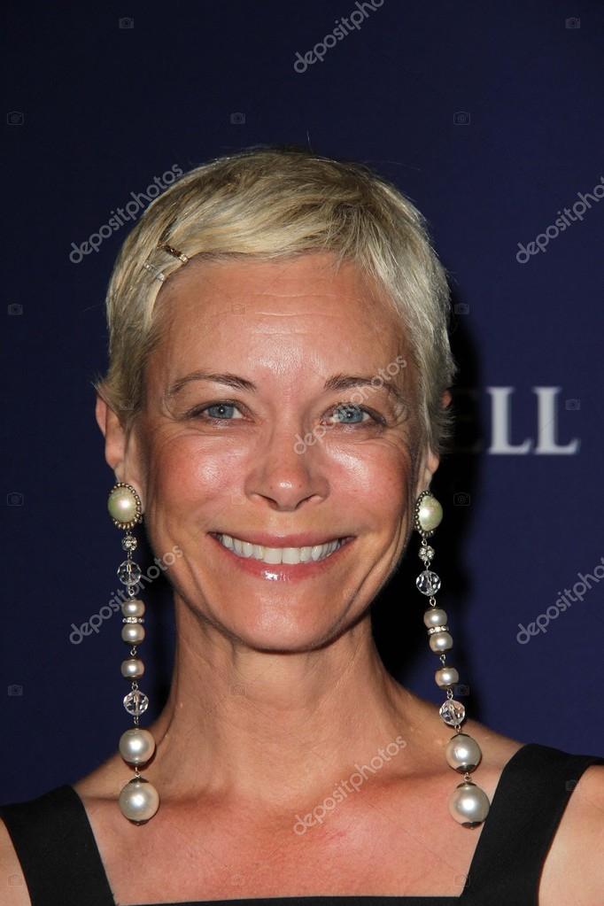 Angie Hill's Instagram, Twitter & Facebook on IDCrawl