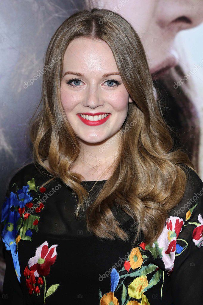 Cara Theobold