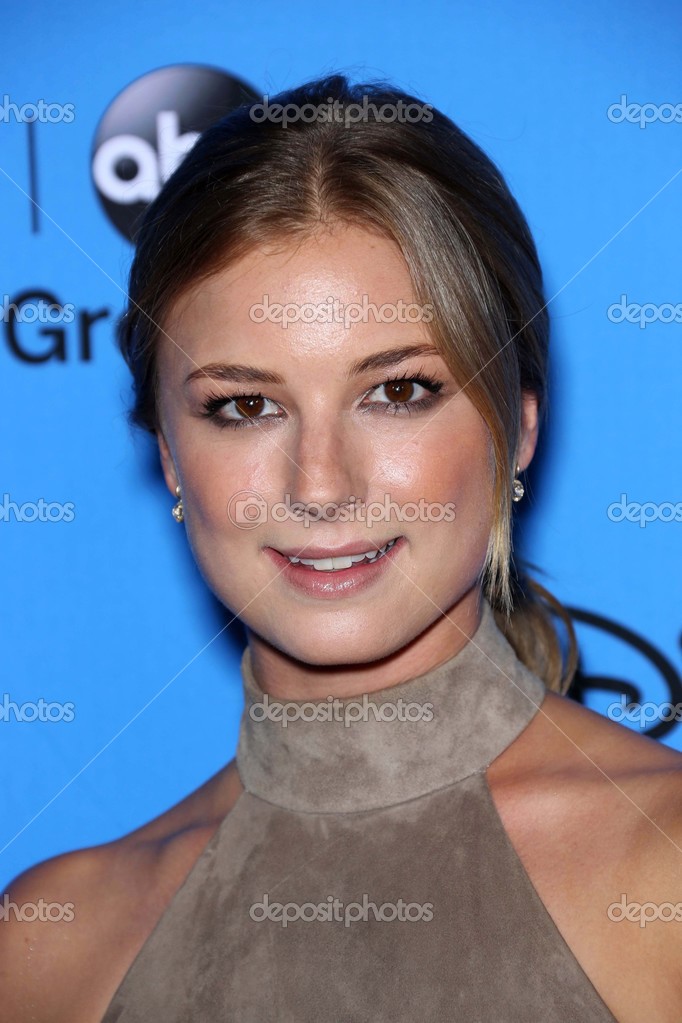 Emily VanCamp — Stock Editorial Photo © s_bukley #50708103