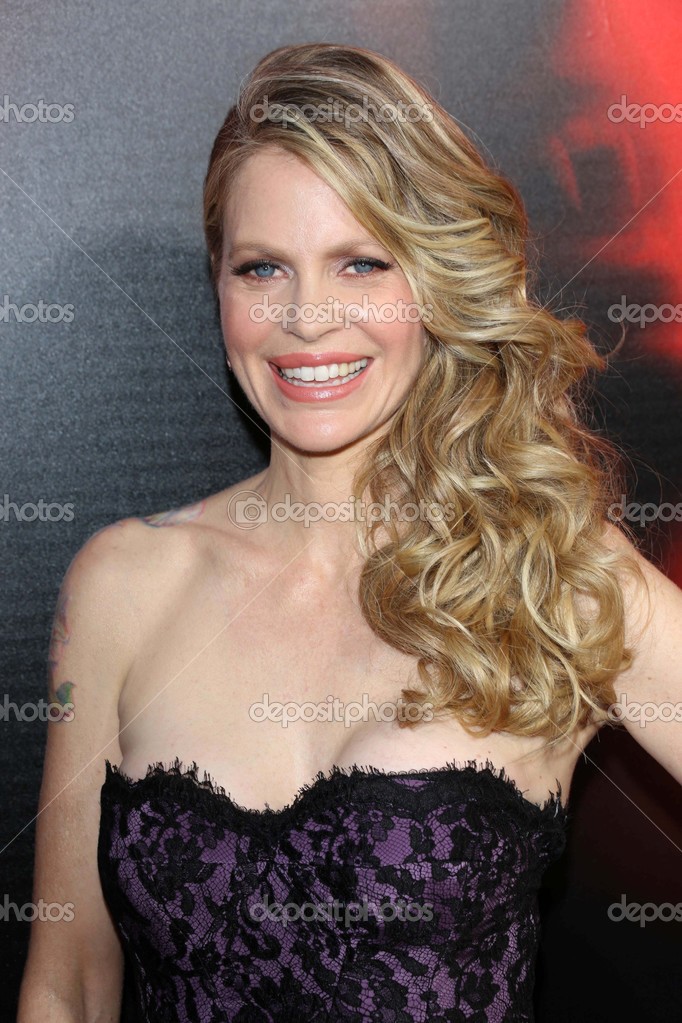 Kristin Bauer Van Straten Hot