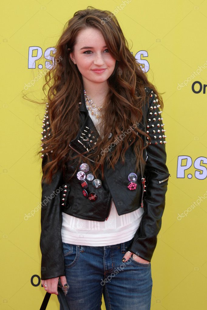 Brittany Curran And Elizabeth Gillies