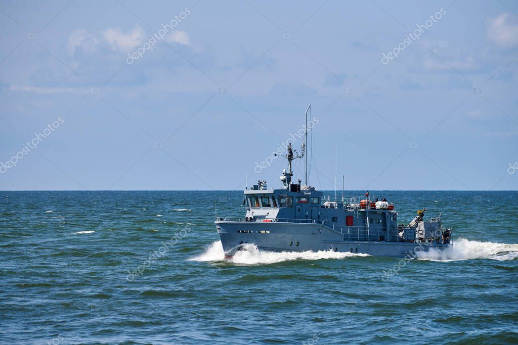 Guardacostas, lancha patrulla de rescate y apoyo para la defensa ...