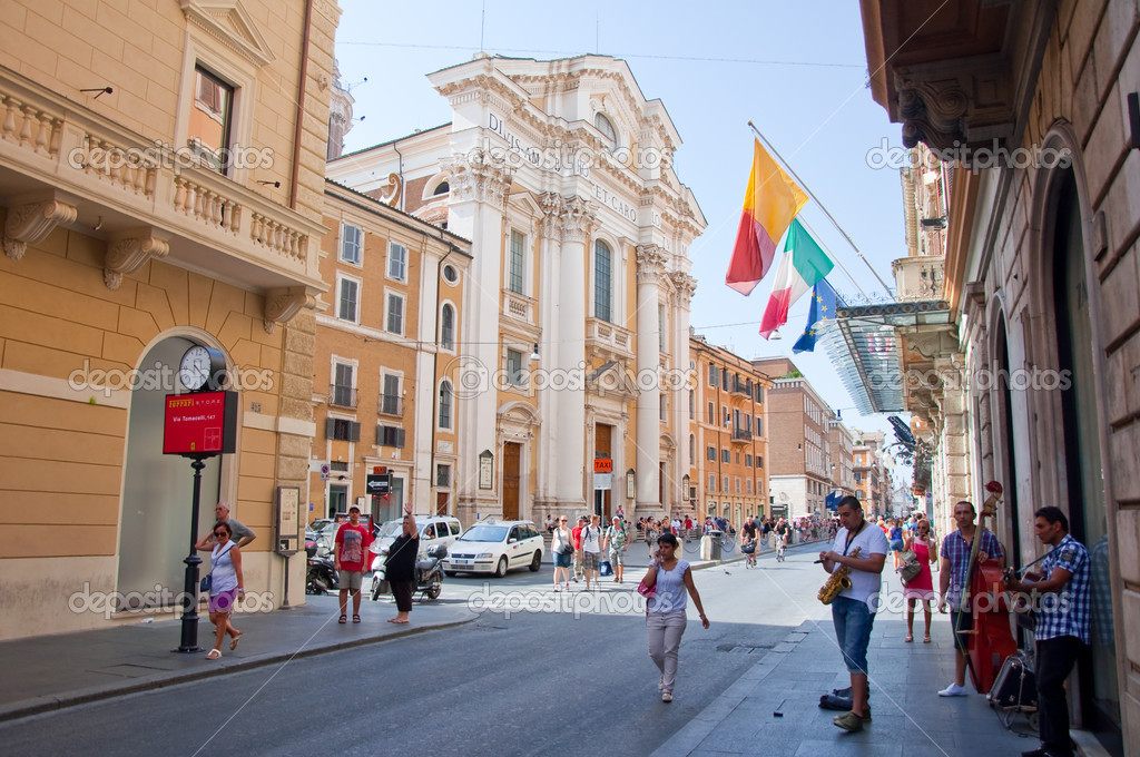 ROME-AUGUST 7: The Via del Corso on August 7, 2013 in Rome. The Via del ...