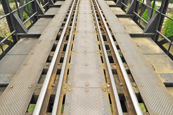 Buckling rail Stock Photos, Royalty Free Buckling rail Images ...