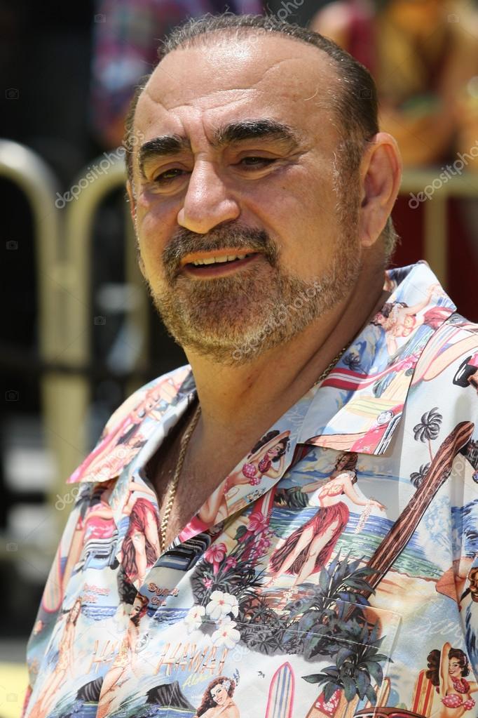 Ken Davitian arrives at the Despicable Me premiere — Stock Editorial ...