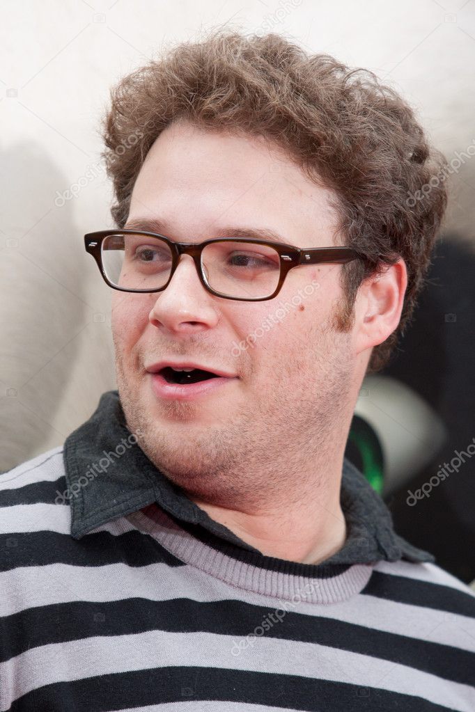 Seth Rogen arrives at the Los Angeles premiere of Kung Fu Panda 2 ...