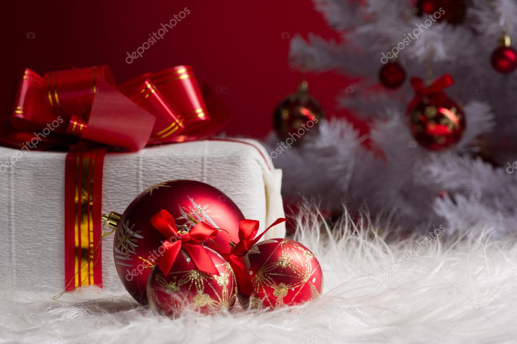 Red ball and gift Stock Photo by ©medvedikov 37142301