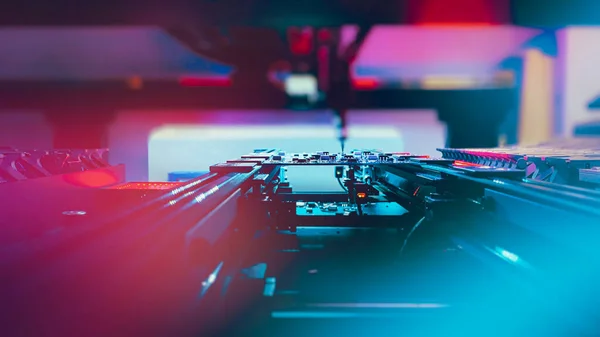 Machine Visión inspecciona PCB para el número, el tamaño y la ...