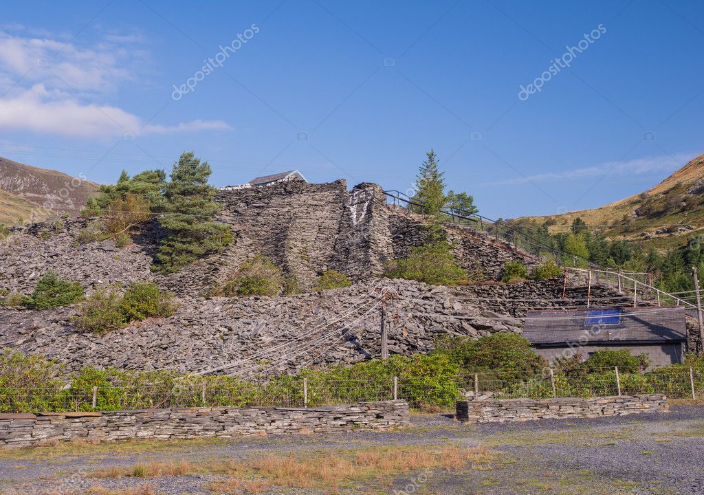 Slate waste heap from slate mine Stock Photo by ©Dolfilms 47942989