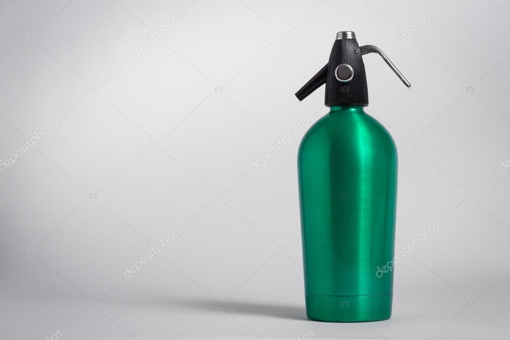 Vintage green seltzer siphon — Stock Photo © tinx #25988533