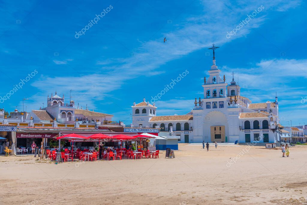El Rocío, España, 21 de mayo de 2021: Santuario de Nuestra Señora del ...