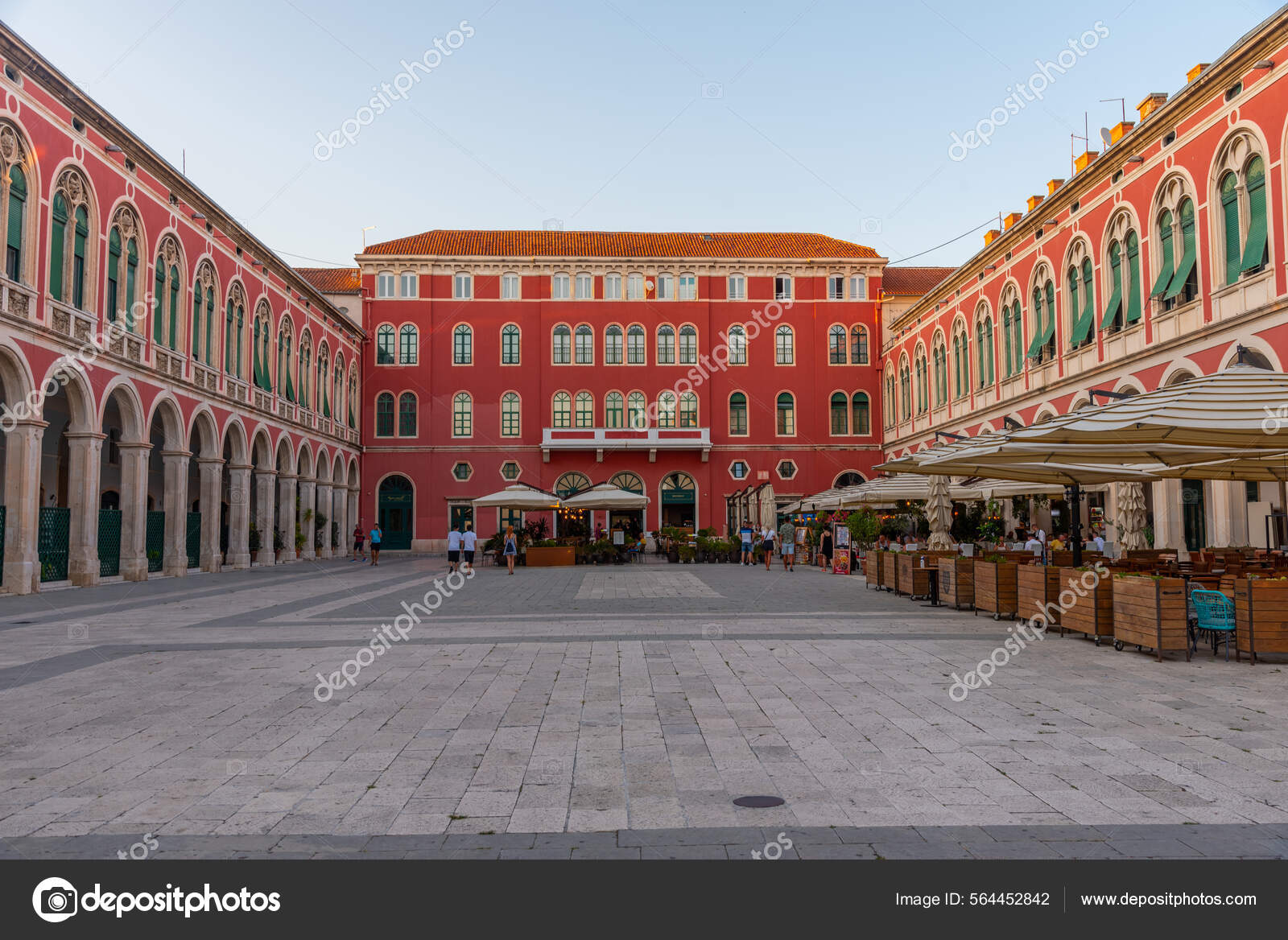 People Strolling Republic Square Split Croatia – Stock Editorial Photo ...