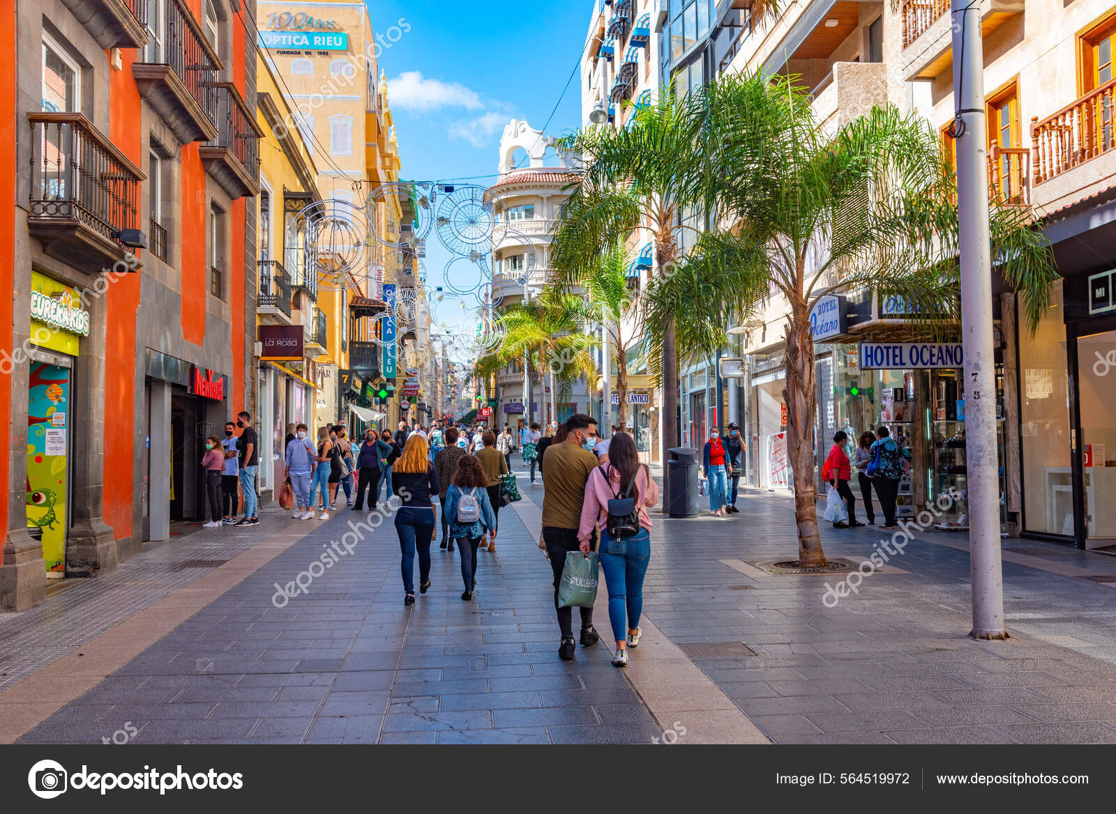 Santa Cruz España Enero 2021 Vista Calle Central Del Casco — Foto ...