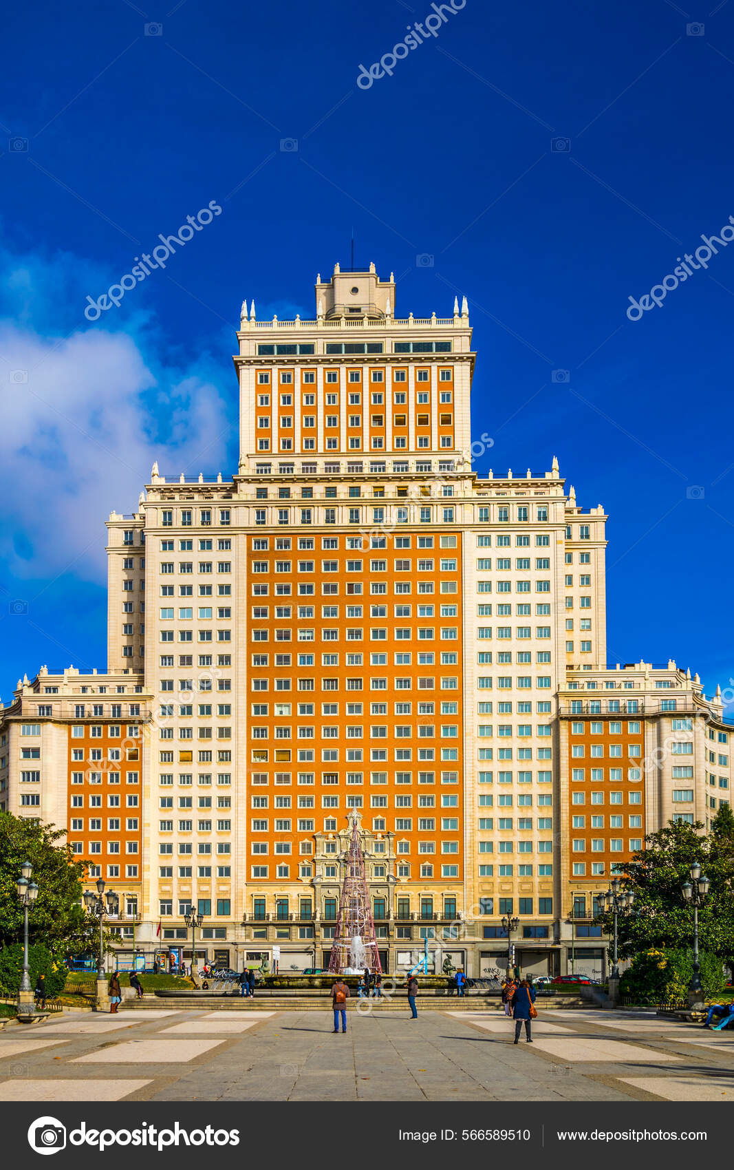 View Famous Edificio Espana Skyscrapper Situated Plaza Espana Square Madrid – Stock Editorial ...