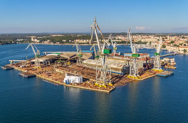 Old shipyard Stock Photos, Royalty Free Old shipyard Images | Depositphotos