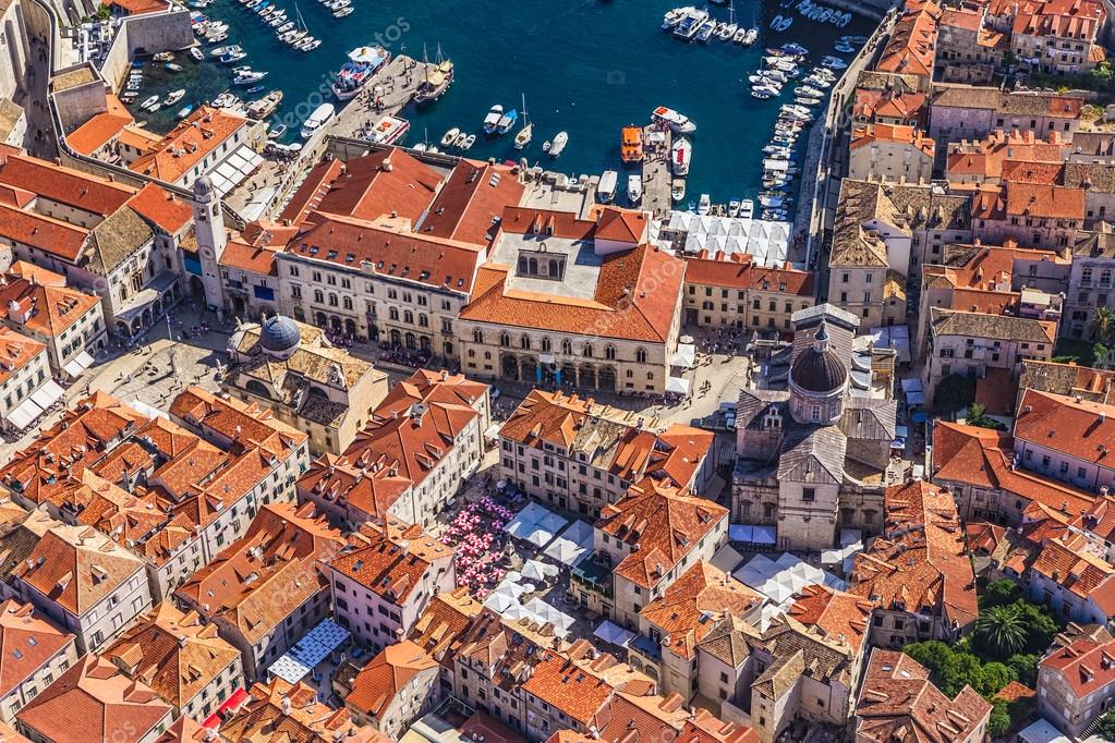 Dubrovnik old town — Stock Photo © dbajurin #46721901