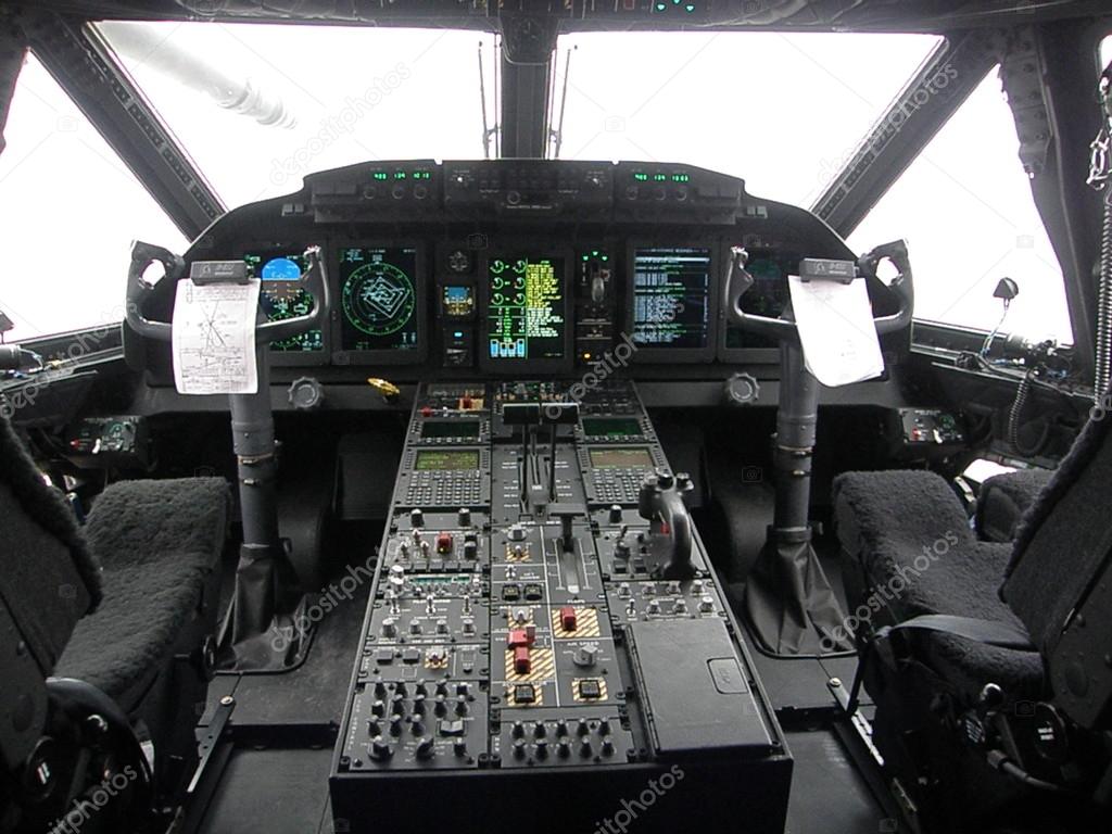 BOEING B787 COCKPIT – Stock Editorial Photo © articulosaero #17393209