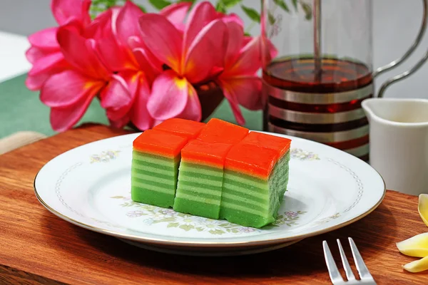 Layer cakes Stock Photos, Royalty Free Layer cakes Images | Depositphotos