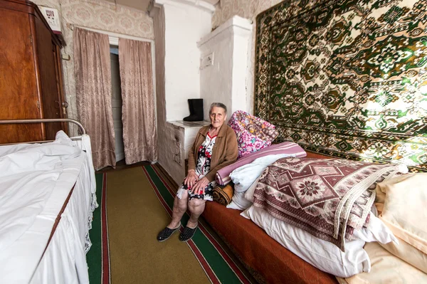 Traditional interior of typical soviet apartment – Stock Editorial ...