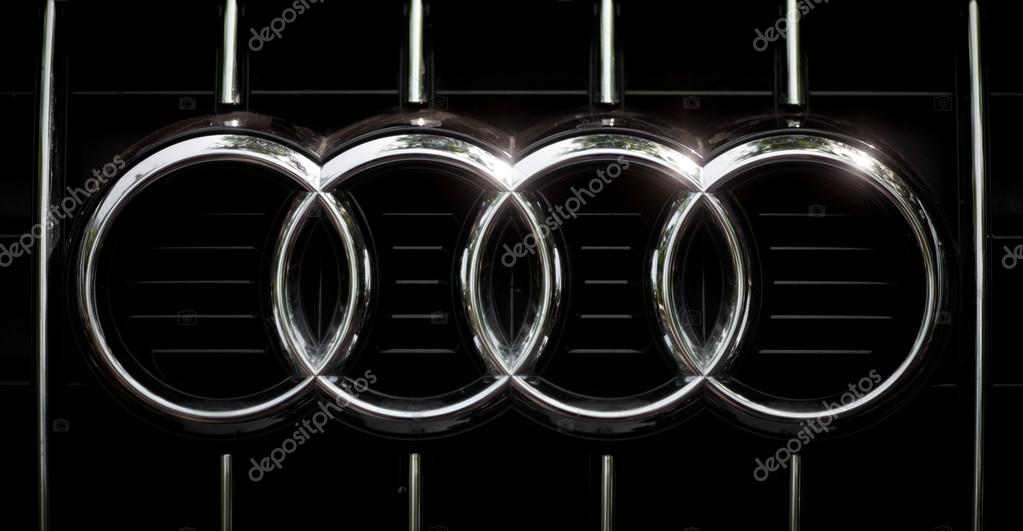 Audi logo – Stock Editorial Photo © bizoon #26259285