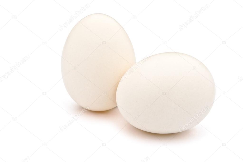 2 huevos con camino de recorte — Foto de stock #18146373 © FreerLaw