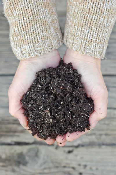 Garden soil Stock Photos, Royalty Free Garden soil Images | Depositphotos