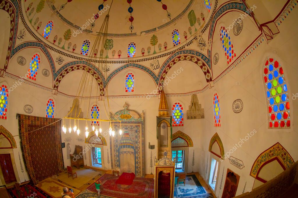 Detalles arquitect nicos de los interiores de la mezquita Koski Mehmed ...
