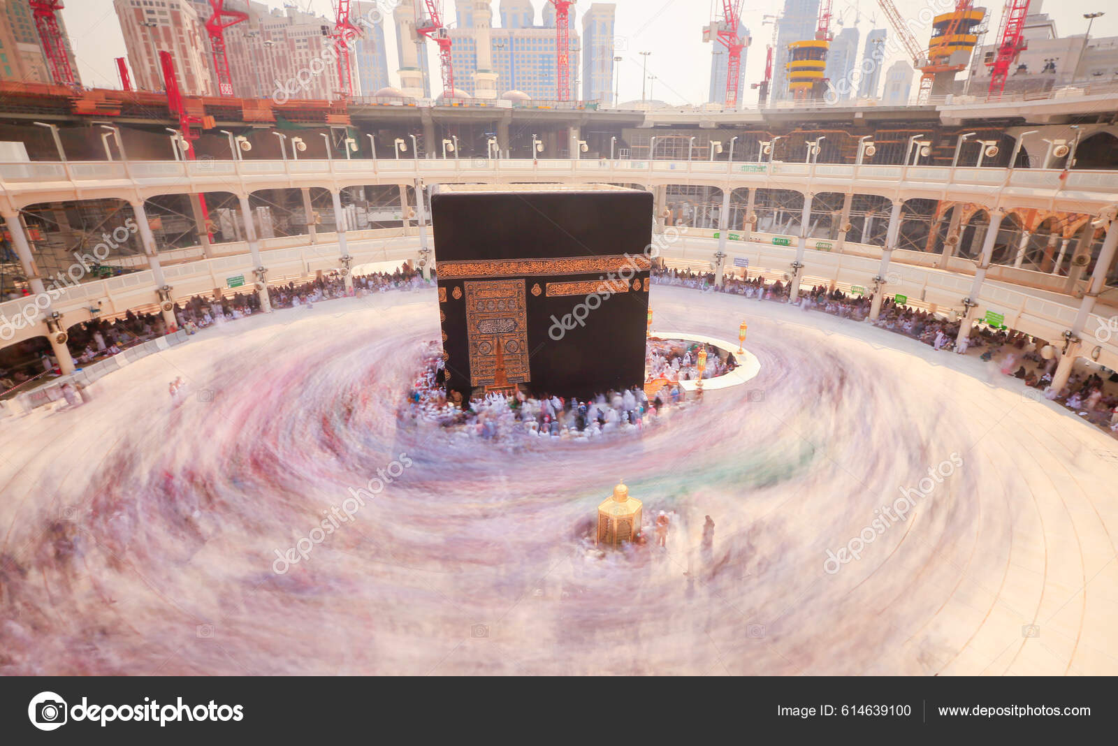 Muslimska Pilgrimer Vid Kaaba Haram Moskén Mecka Saudiarabien Hajj ...