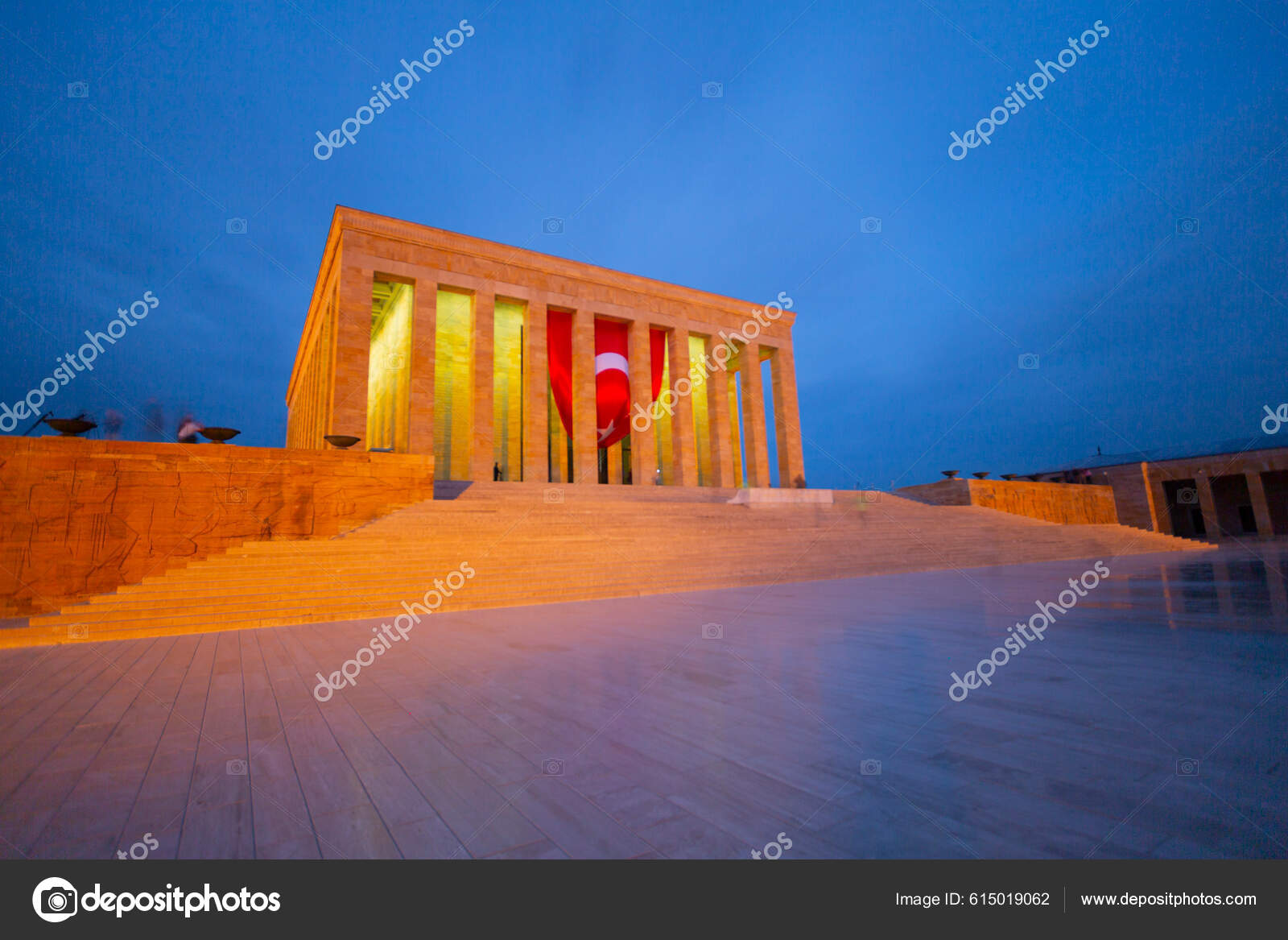 Anitkabir Este Mausoleul Fondatorului Republicii Turce Mustafa Kemal ...