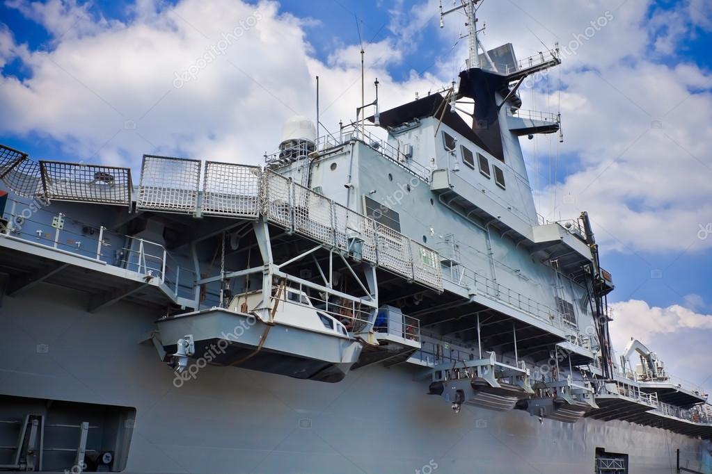 Aircraft Carrier — Stock Photo © cowardlion #28956003