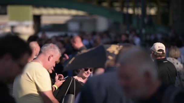 Vidéos pour Nationale rouw, Nationale rouw clips vidéo HD / 4K, footage ...