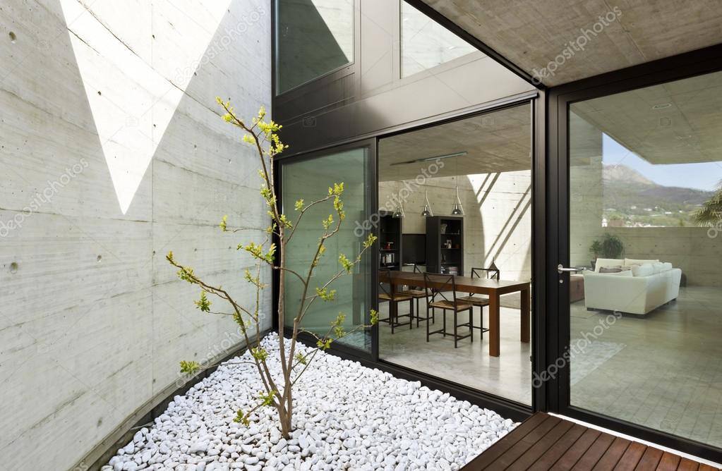 Modern house — Stock Photo © Zveiger #19524529