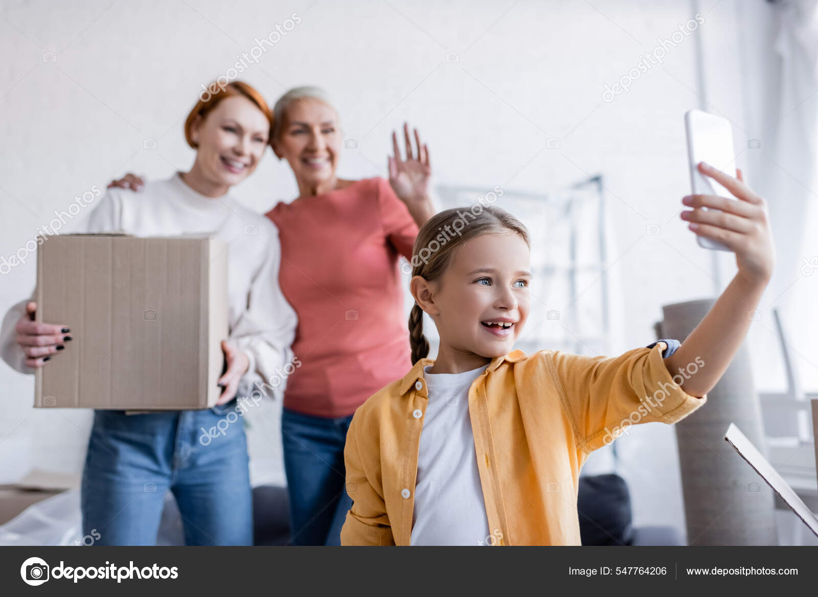 Smiling Kid Having Video Call Blurred Mothers Carton Box Home — Stock ...