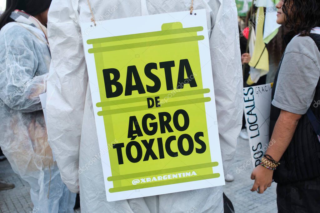 Buenos Aires, Argentina; 21 de mayo de 2022: protesta contra el uso de ...