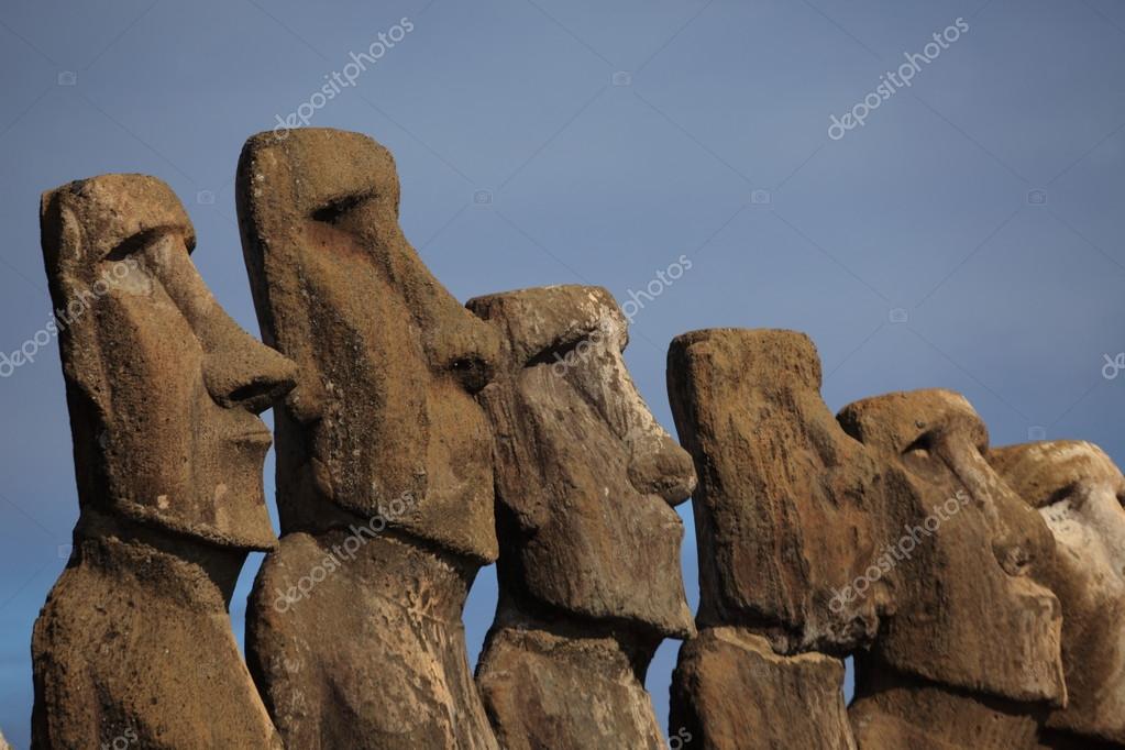 Easter Island Moai Statue — Stock Photo © hecke06 #37281235