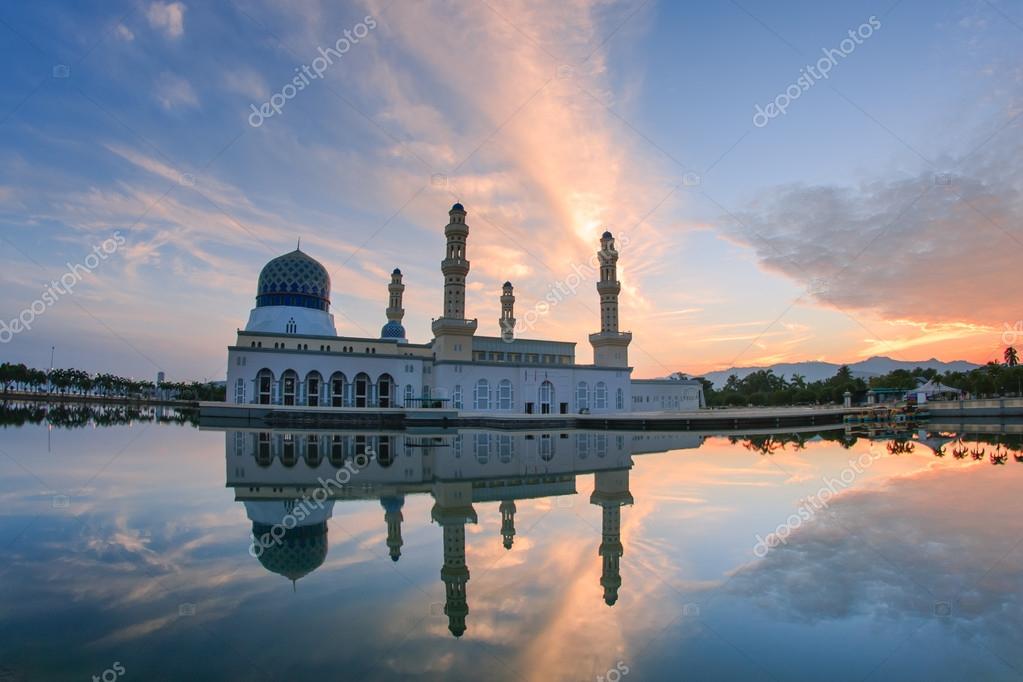 Floating Bandaraya Kota-Kinabalu, Sabah Borneo Malaysia Mosque at ...