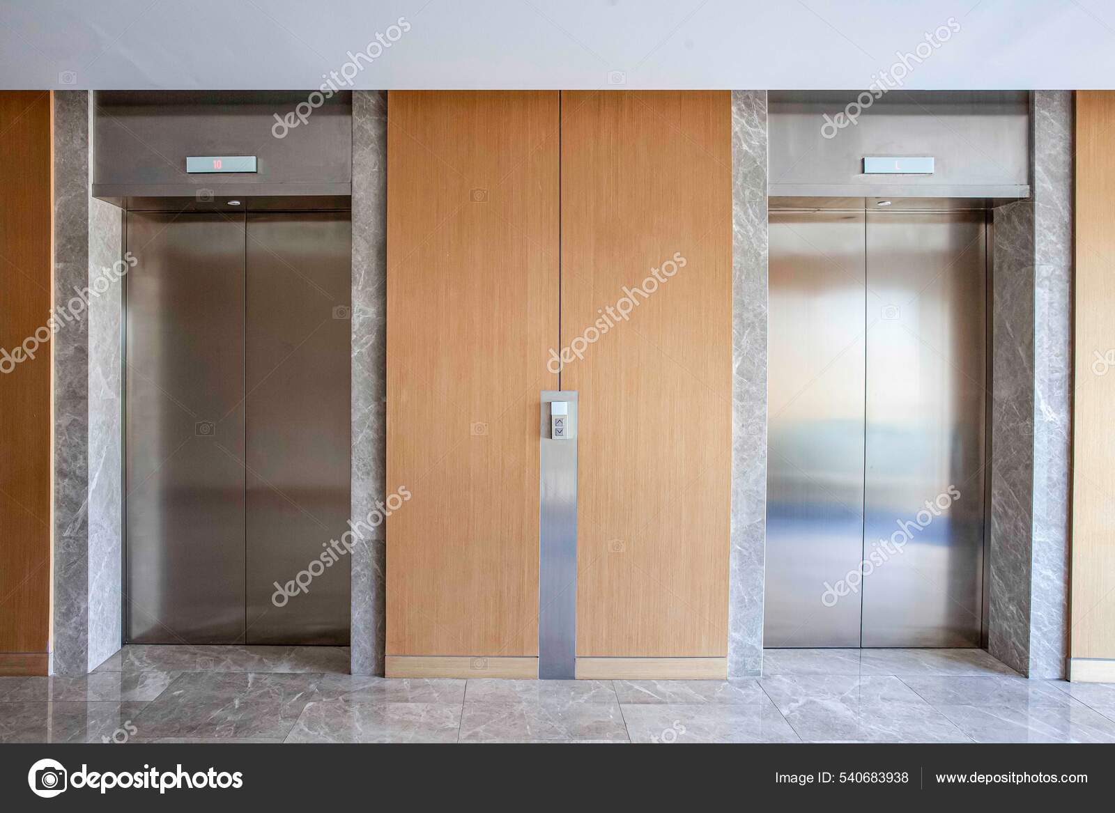 Hall Entrada Del Ascensor Edificio Moderno — Foto de stock #540683938 ...